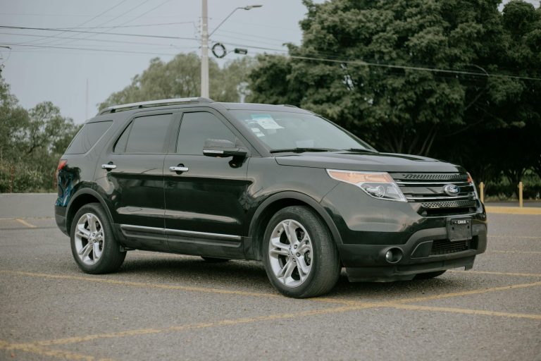 2025 Ford Explorer Trunk & Storage Space: Perfect for Families on the ...